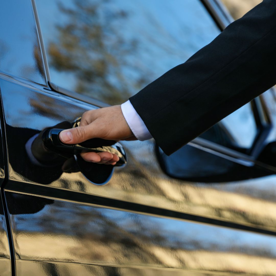 Hire Luxury Denver Chauffeur Car and Limo Service | Meem Limo